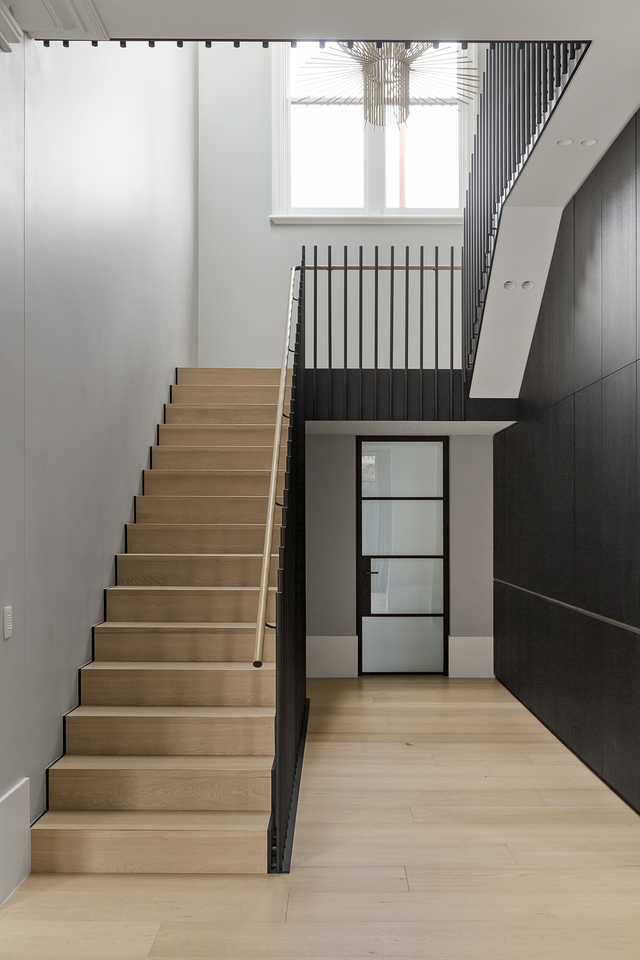 Giron d'escalier : quelle est la taille minimum
